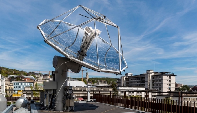 Krijohet karburant nga ajri dhe rrezet e diellit