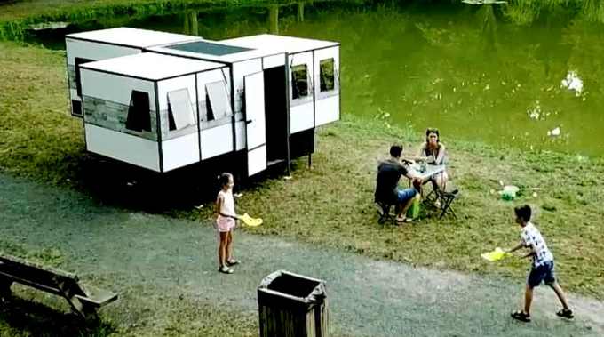 Nje shtepi e levizshme qe paloset