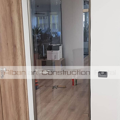 Dere xhami e temperuar per zyra | ALB-ITALIA