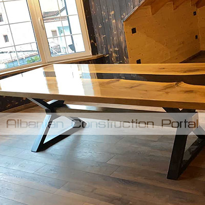 Tavoline buke punuar me rezine dhe strukture metalike | ART DRU