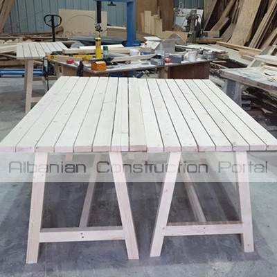 Tavoline prej druri per verande restoranti | ART DRU