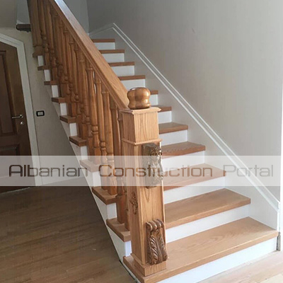 Derrase masive lisi per shkalle te brendshme | ARVA shpk