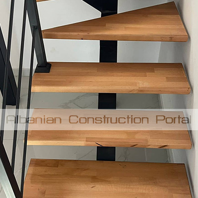 Shkalle me strukture metalike per apartament | Artisan Metal Works Albania