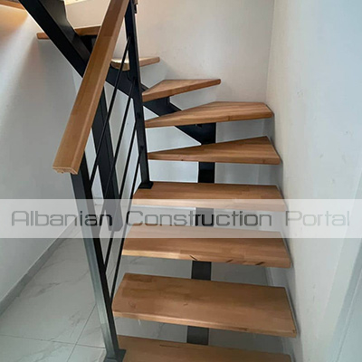 Shkalle me strukture metalike per apartament | Artisan Metal Works Albania