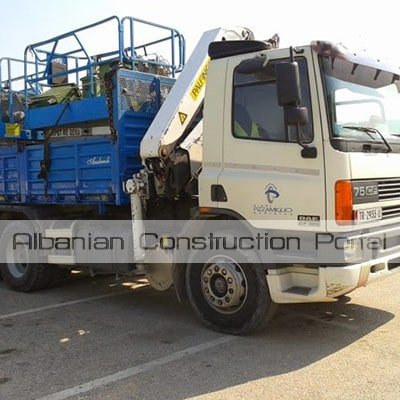 Kamion me vinc ngrites per transport dhe levizje te ngarkesave | Dion ...
