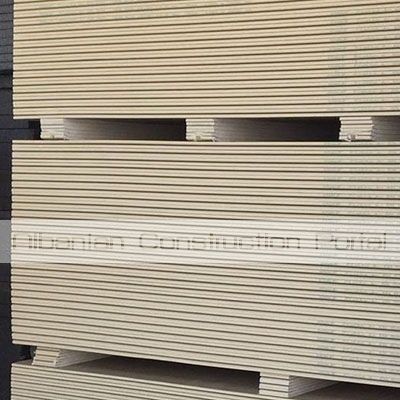 Pllake gipsi ne shitje | FMI