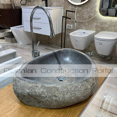 Lavaman guri me punim artizanal mbi mobilje | Olsi H