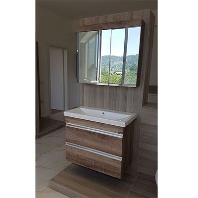 Mobilje per Banjo, Lavaman