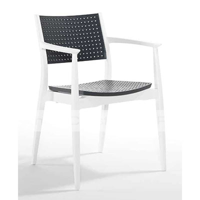 Karrige plastike per ambient te jashtem | Loca & Dinarsu