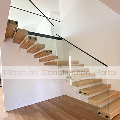 Parapet xhami i temperuar me elemente te zinj | Rinisa 2000