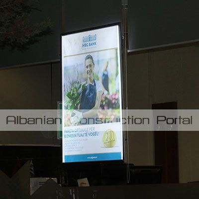 Reklame light box per banke | Univers Reklama