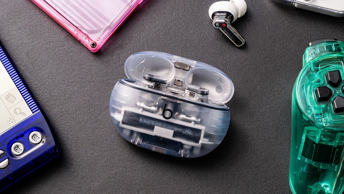 Apple prezanton kufjet e reja transparente